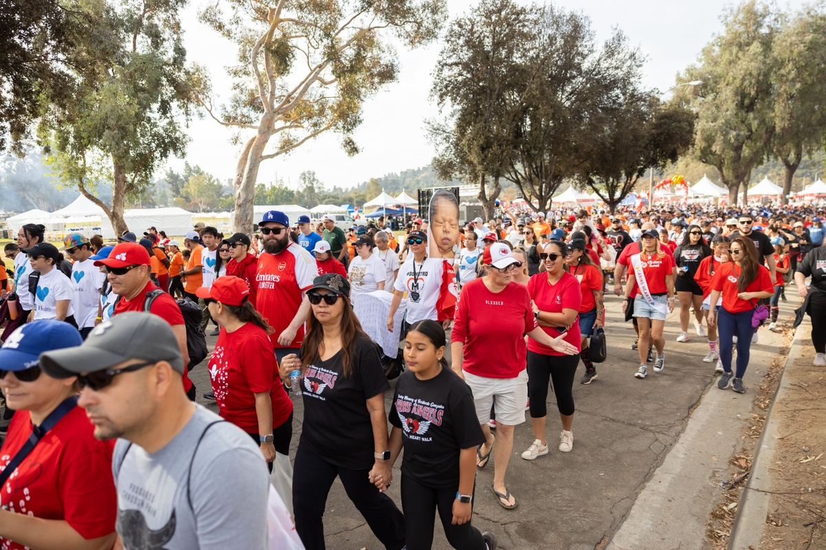 Los Angeles heart transplant survivor laces up for her 12th Heart and Stroke Walk | American ...